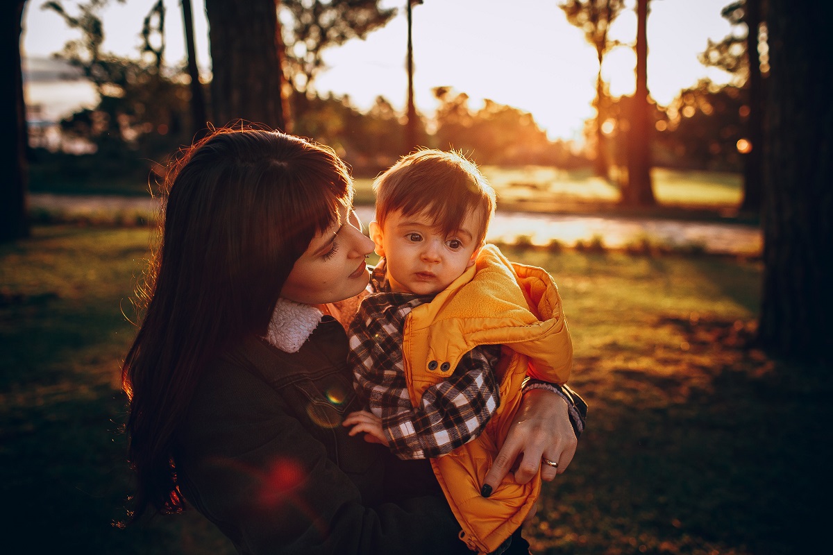 70% van de huishoudens in schulden zijn alleenstaanden of alleenstaande ...